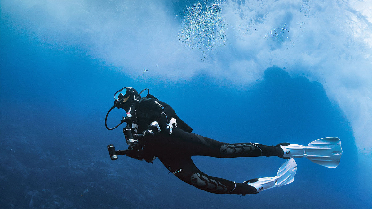 Jacket style or Back inflate BCDs - Which is better?-SCUBA.co.za